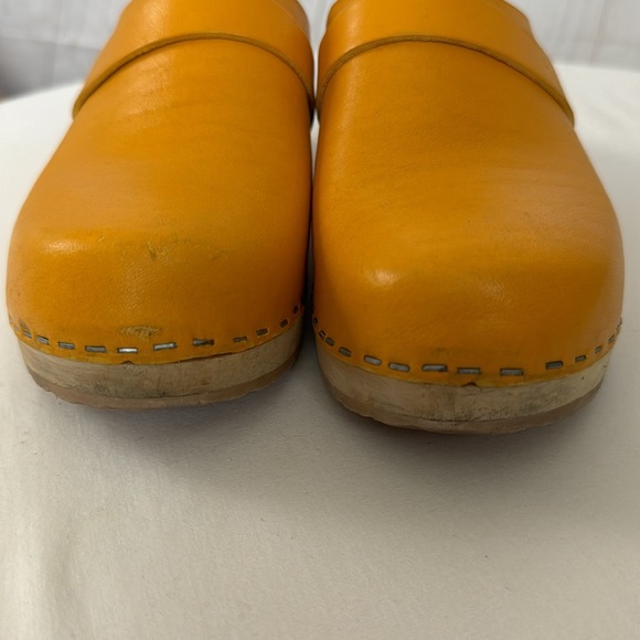 Swedish Hasbeens | Shoes | Swedish Hasbeens Sz 37 775 Swedish Husband ...